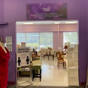WINGS RESALE STORE - Updated June 2025 - 13 Photos & 12 Reviews - 1302 ...