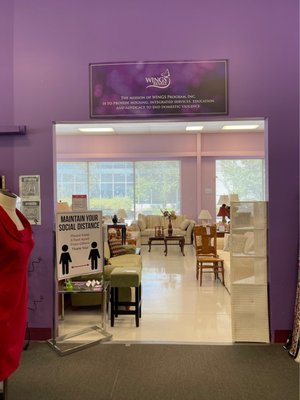 WINGS RESALE STORE - Updated January 2026 - 11 Photos & 28 Reviews ...