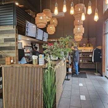 COFFEEHOLIC HOUSE - Updated December 2024 - 1568 Photos & 767 Reviews ...