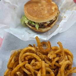 DAN’S HAMBURGERS - AUSTIN - Updated July 2025 - 246 Photos & 460 ...