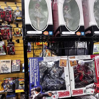 MIDTOWN COMICS - Updated May 2025 - 529 Photos & 455 Reviews - 200 W ...