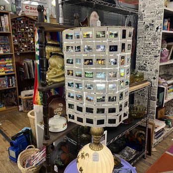 MEMORY DEN ANTIQUE MALL - Updated October 2025 - 228 Photos & 54 ...