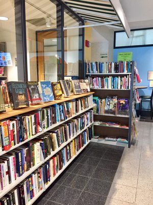 NEWPORT PUBLIC LIBRARY - Updated August 2025 - 10 Photos - 300 Spring ...