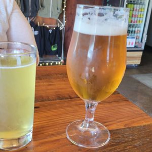 LOGBOAT BREWING - 39 Photos & 62 Reviews - 504 Fay St, Columbia ...