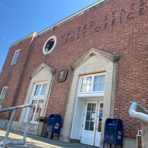 US POST OFFICE - Updated May 2024 - 65 Reviews - 185 W John St ...