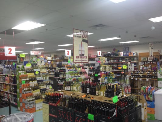 BOSTON DISCOUNT LIQUORS - Updated October 2025 - 566 SW Cutoff, Worcester, Massachusetts - Beer ...