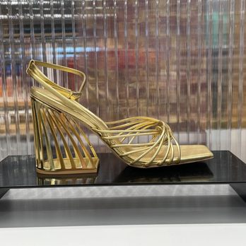 BLOOMIE’S BY BLOOMINGDALE’S - Updated December 2025 - 121 Photos & 25 ...