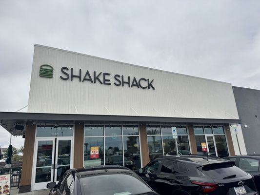 SHAKE SHACK SURPRISE - Updated November 2025 - 59 Photos & 77 Reviews ...