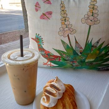 FLYING ROADRUNNER BAKERY - Updated January 2025 - 219 Photos & 71 ...