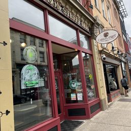 CARSON STREET DELI & CRAFT BEER BAR - Updated September 2025 - 166 ...