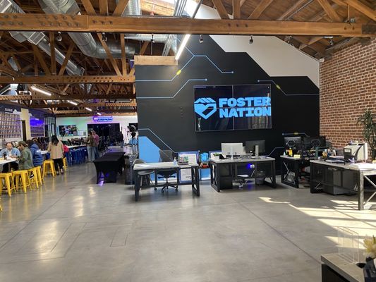 THE BEEHIVE - Updated November 2025 - 56 Photos - 961 E 61st St, Los ...