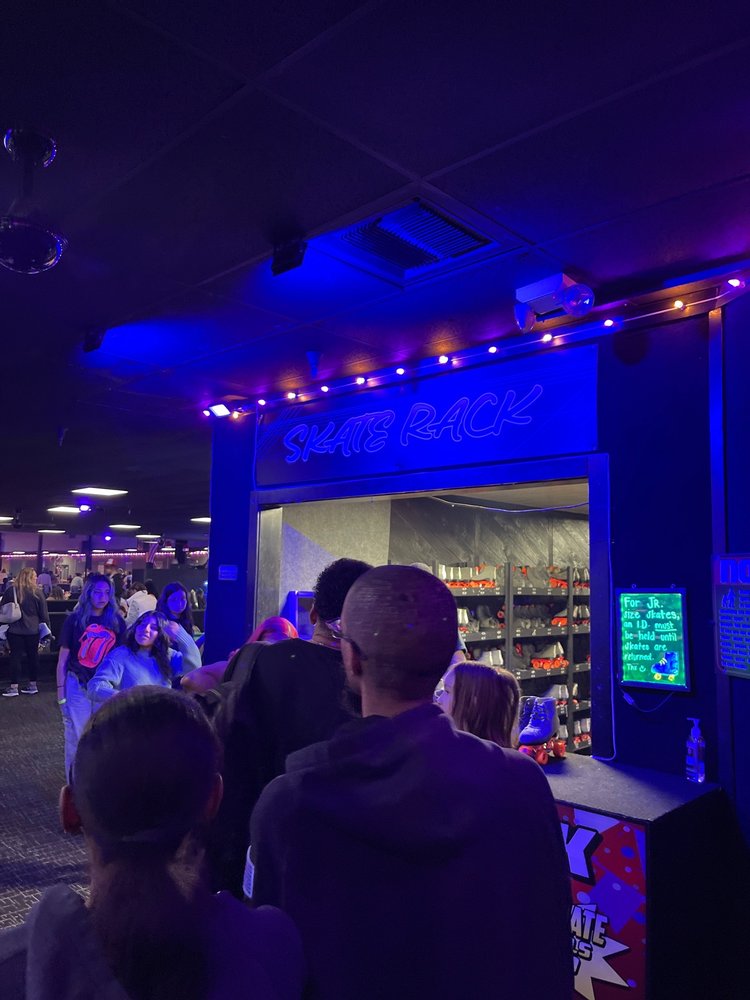 CALIFORNIA SKATE GT - Updated July 2025 - 13 Photos - 22080 Commerce ...