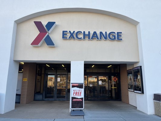 POST EXCHANGE - Updated August 2025 - 14 Photos - Hatfield St, Sierra ...