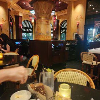 THE CHEESECAKE FACTORY - Updated September 2024 - 803 Photos & 558 ...