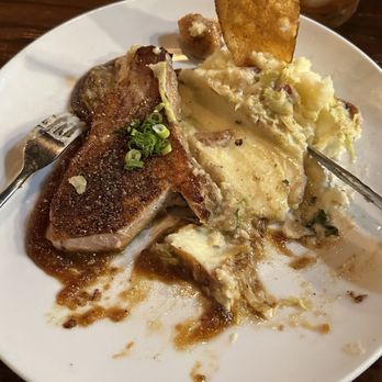 POSTERO - Updated December 2025 - 381 Photos & 341 Reviews - 401 N Main ...