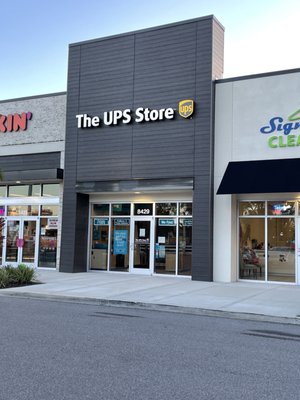THE UPS STORE - Updated October 2025 - 22 Photos & 20 Reviews - 8429 ...