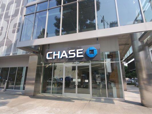 CHASE BANK - Updated November 2025 - 13 Photos & 11 Reviews - 1050 S ...