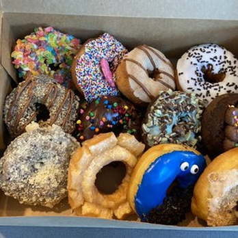 Hurts Donut - Takeout & Delivery - 535 Photos & 478 Reviews - Donuts ...