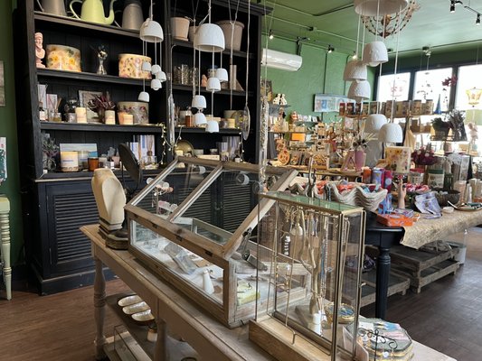 ROSY RINGS STUDIO - Updated December 2025 - 43 Photos & 14 Reviews ...