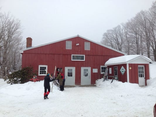 MAPLE CORNER FARM CROSS COUNTRY SKI CENTER - Updated December 2025 - 14 ...