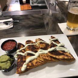 THE BURGH SPORTZ BAR - 82 Photos & 83 Reviews - 1000 Airport Blvd ...