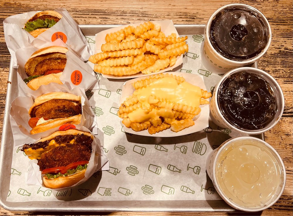 SHAKE SHACK HERALD SQUARE - Updated October 2025 - 664 Photos & 446 ...