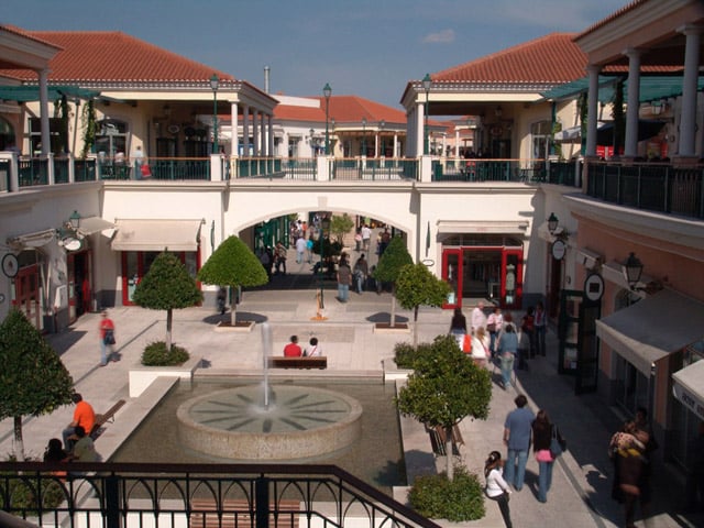 CAMPERA OUTLET SHOPPING - Updated July 2025 - Estrada Nacional, 3 Km ...