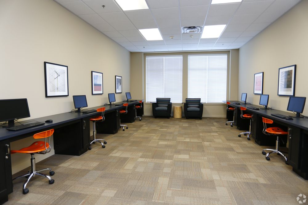 URBAN CENTER APARTMENTS - Updated December 2025 - 58 Photos & 62 ...