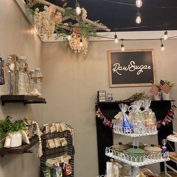 PAINTED TREE BOUTIQUES - Updated May 2025 - 136 Photos & 32 Reviews ...