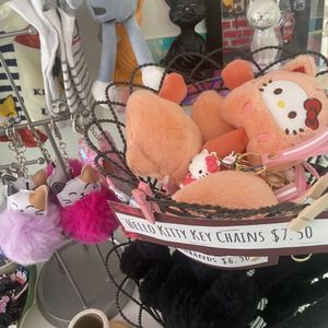 MEOWS CORNER - Updated July 2024 - 43 Photos & 36 Reviews - 21435 ...