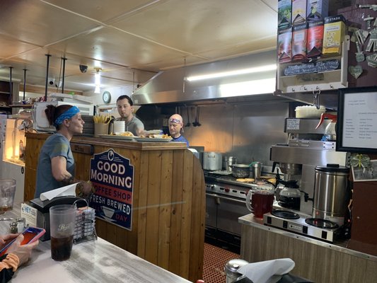 LITTLE CRANE CAFE - Updated January 2026 - 99 Photos & 107 Reviews ...