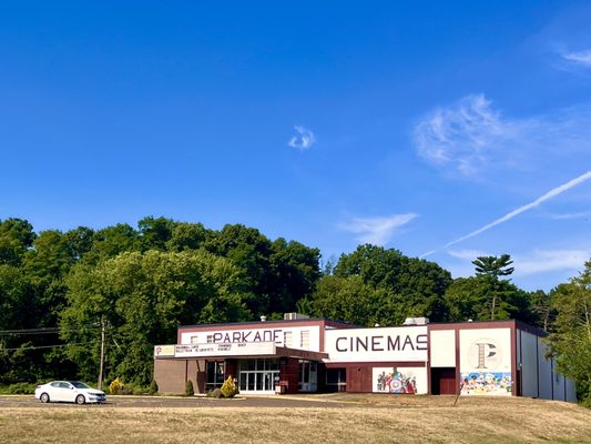 PARKADE CINEMAS & ENTERTAINMENT - 39 Photos & 48 Reviews - 416 Middle ...