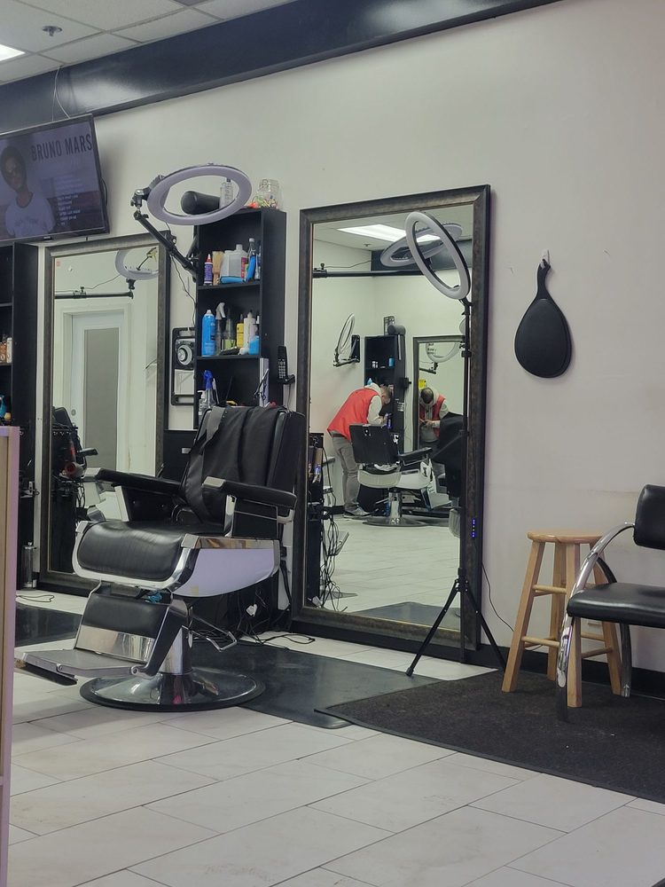 YANKEE BARBER SHOP II - Updated May 2026 - 18 Reviews - 7550 Old Seward ...