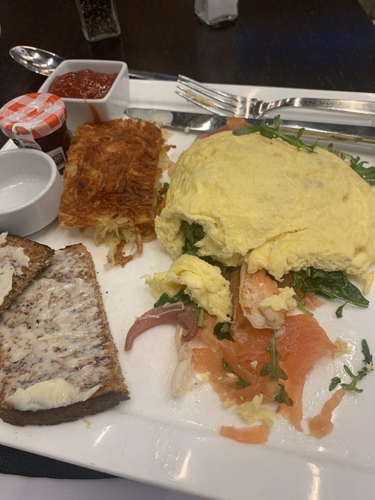 AMUSE RESTAURANT & BAR - 28 Photos & 23 Reviews - 200 110th Ave NE ...