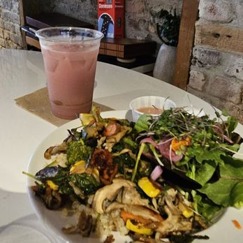 COMMUNAL CAFE - Updated July 2025 - 104 Photos & 91 Reviews - 233 Broad ...