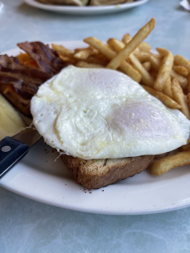 PHOENIX FAMILY RESTAURANT - Updated December 2025 - 53 Photos & 63 ...