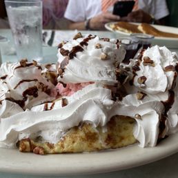 PHOENIX FAMILY RESTAURANT - Updated July 2025 - 53 Photos & 62 Reviews ...