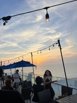 LEVEL 11 ROOFTOP BAR & LOUNGE - TEMP. CLOSED - Updated January 2026 ...