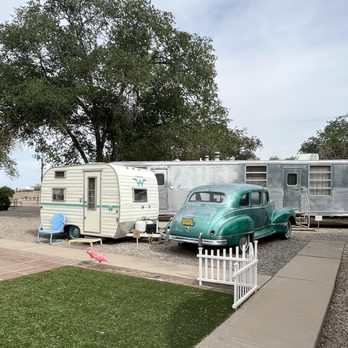 ENCHANTED TRAILS RV PARK & TRADING POST - Updated January 2026 - 75 ...