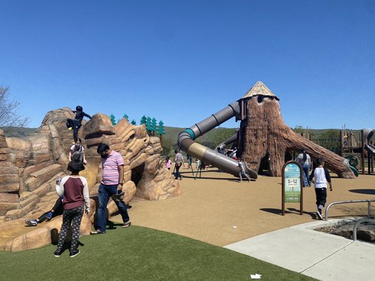 SABERCAT PLAYGROUND - Parks - 40464 Paseo Padre Pkwy, Fremont, CA
