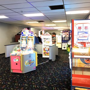 HOWE ICE ARENA - Updated May 2025 - 1125 West Civic Center Dr, Traverse ...