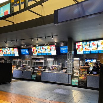 CINEPLEX ODEON MEADOWTOWN - Updated December 2025 - 10 Photos & 11 ...