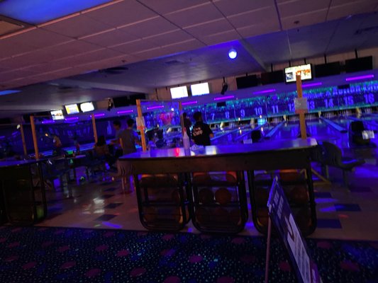 ACTION LANES BOWLING CENTER - 278 Photos & 275 Reviews - 10534 Lower ...