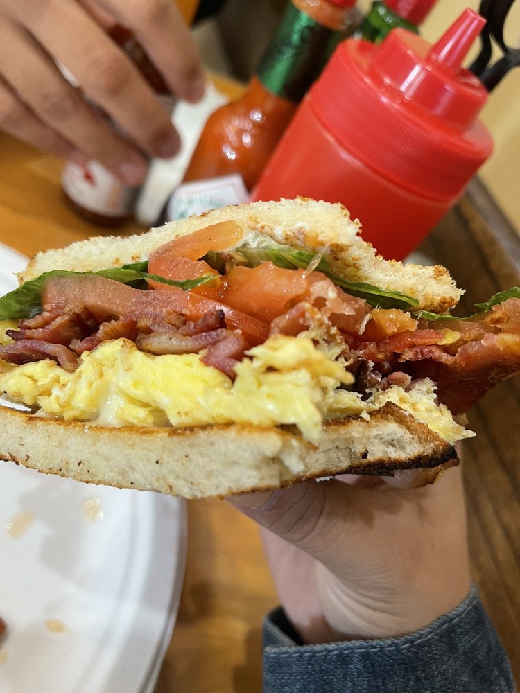MOONLIGHT CAFE - Updated August 2025 - 170 Photos & 315 Reviews - 634 ...