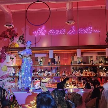 THE MOON - Updated December 2025 - 296 Photos & 119 Reviews - 2103 NW ...