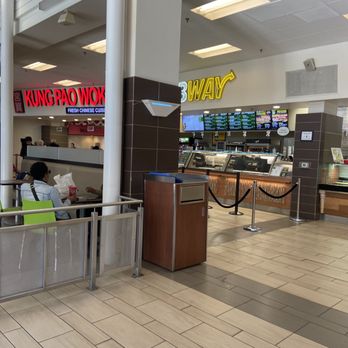 LAS VEGAS NORTH PREMIUM OUTLETS - Updated August 2024 - 914 Photos ...