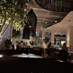 TRADE - Updated December 2025 - 545 Photos & 721 Reviews - 540 Atlantic ...