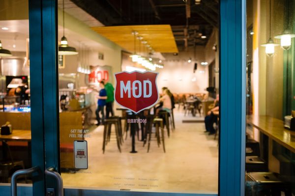 MOD PIZZA - 142 Photos & 168 Reviews - 11642 Plaza America Dr, Reston ...