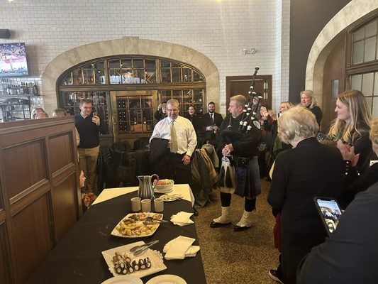 MODERN RESTAURANT & LOUNGE - Updated December 2025 - 312 Photos & 388 ...