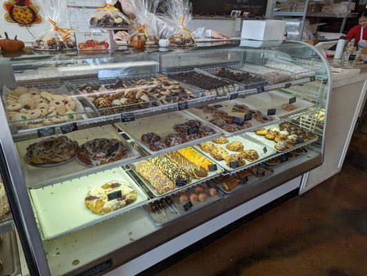 MIKE’S BAKERY - Updated November 2025 - 100 Photos & 161 Reviews - 4251 ...
